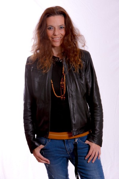 Laura Perna – DESAZINE